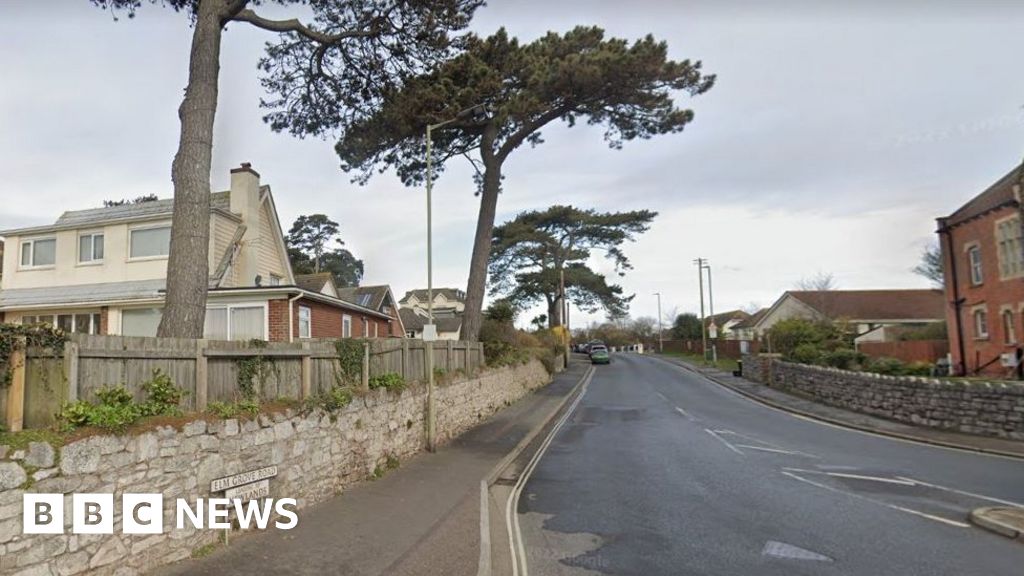 Devon link road works end seven-year wait for residents - BBC News