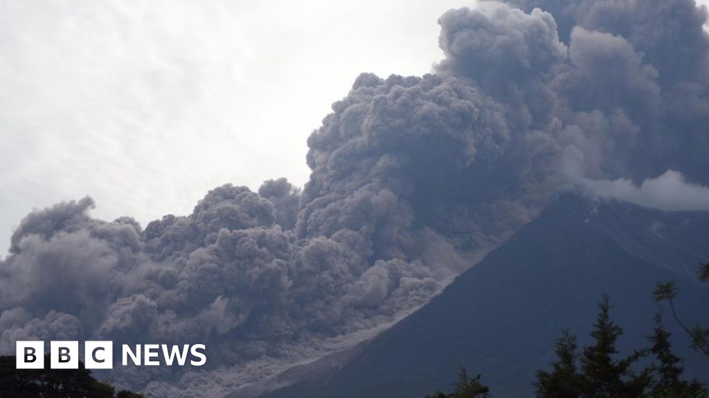 Guatemala volcano in pictures - BBC News