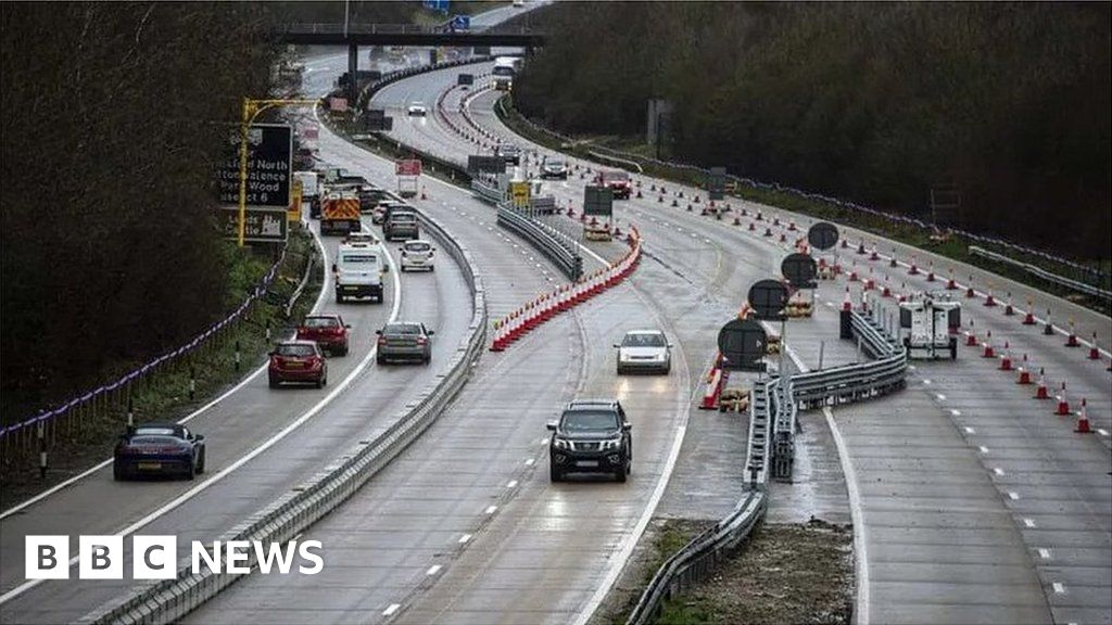 M20 Operation Brock controls to be lifted - BBC News