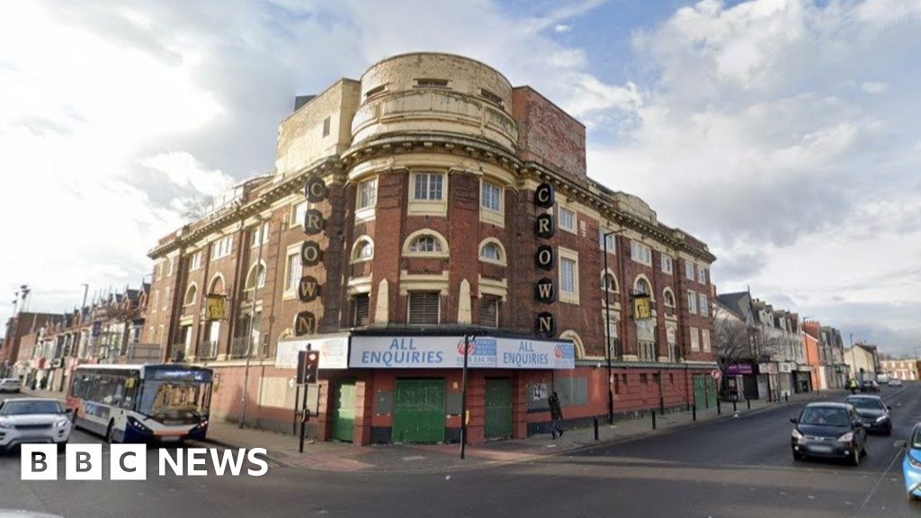 Middlesbrough's ex-Crown pub purchase review ordered - BBC News