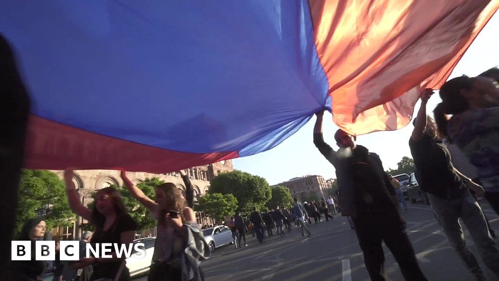 Armenia anti-government protesters return to the streets