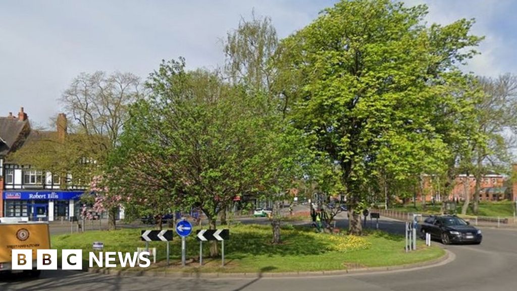 Long Eaton: £7m plan to remove roundabouts scrapped - BBC News