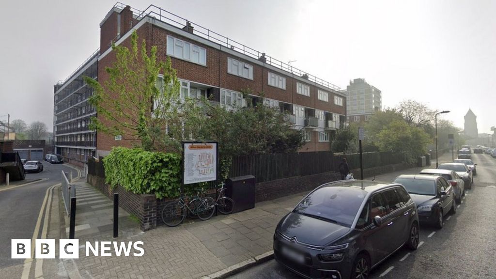 Man charged with murder after woman's body found in Hackney flat - BBC News