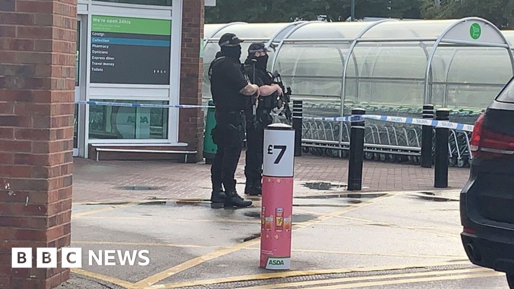 Leeds Asda robbery: Axe-wielding men steal ATM cash