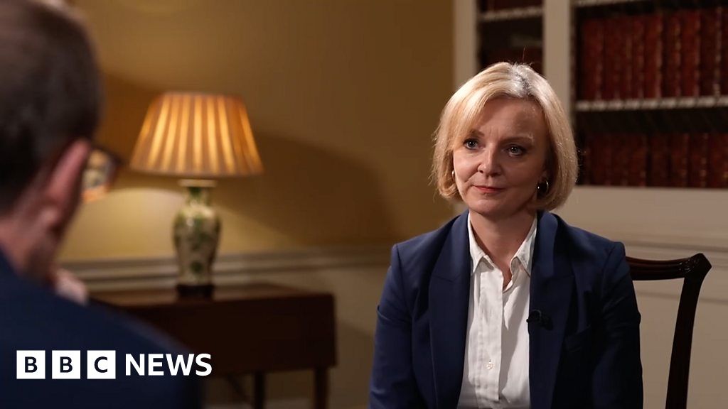 Liz Truss says she 'will lead the Conservatives into the next general ...