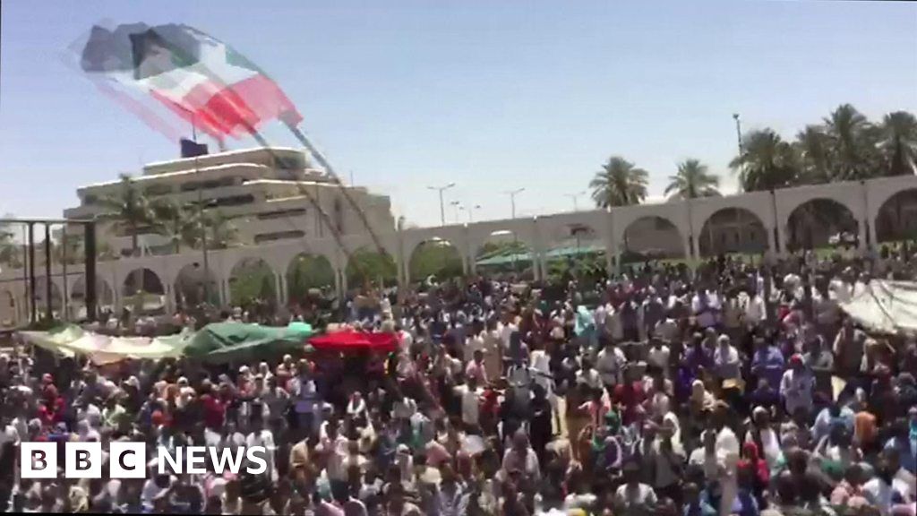 Sudan protests: Thousands gather for second day of demonstrations in ...