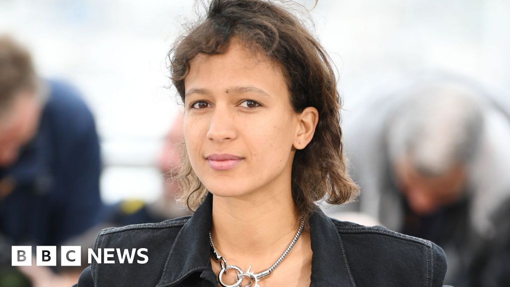 Cannes 2019: Mati Diop 'a little sad' to make history - BBC News