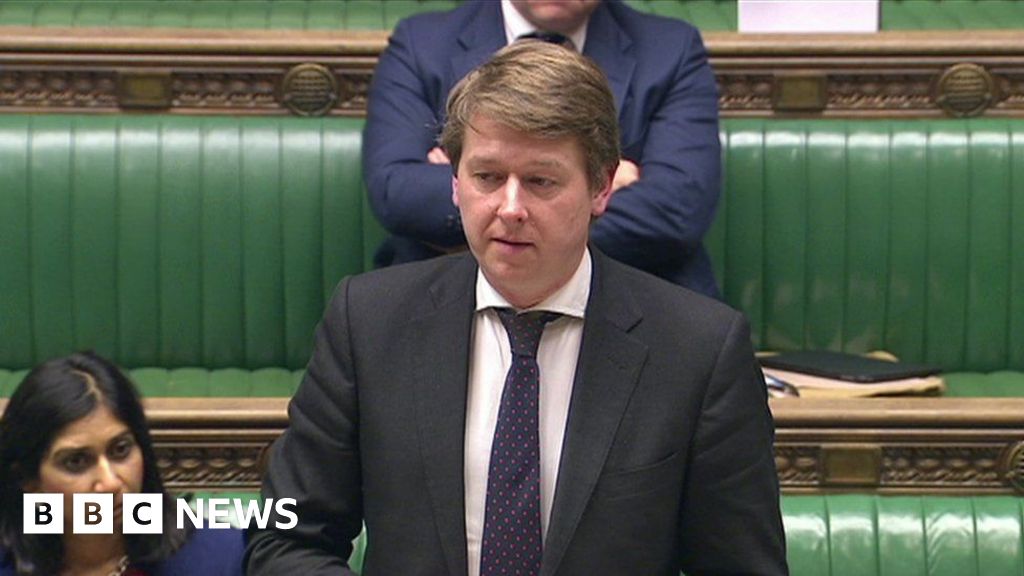 Worcester Tory MP Robin Walker to step down at next election - BBC News