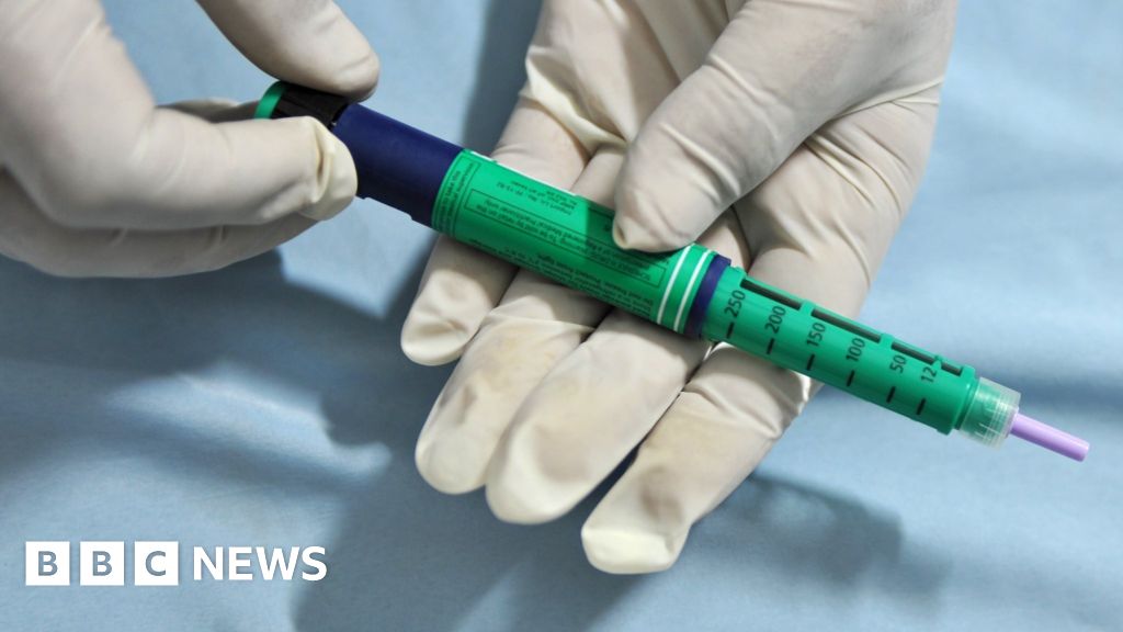 Judge rules doctors can treat diabetic who wants to die Judge rules doctors can treat diabetic who wants to die