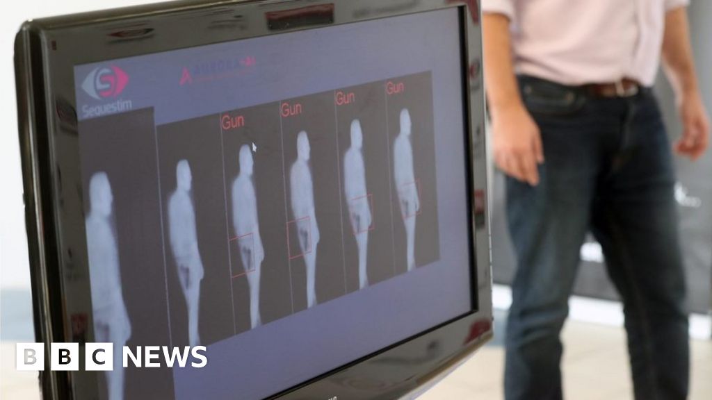 Cardiff Airport: Could space-age scanner cut queues? - BBC News