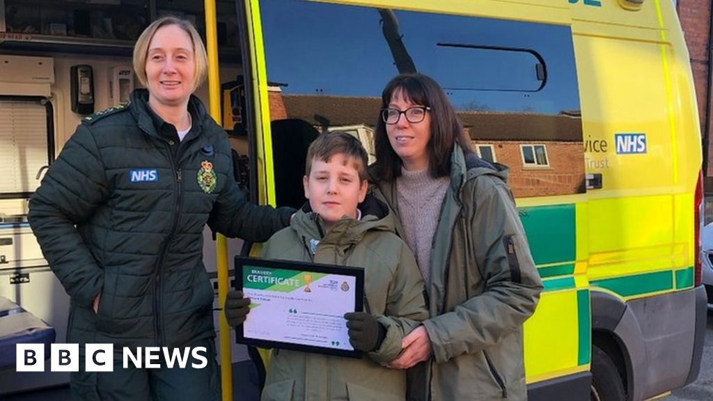 Boy's award for 999 call during mother's seizure