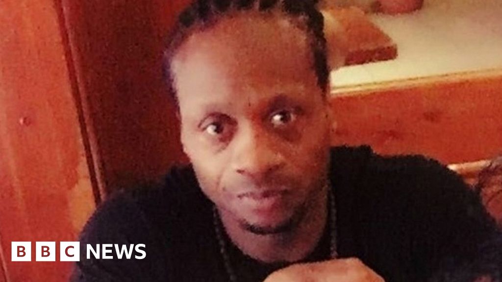 Ian Tomlin death: Baseball bat split during 'vicious' attack - BBC News