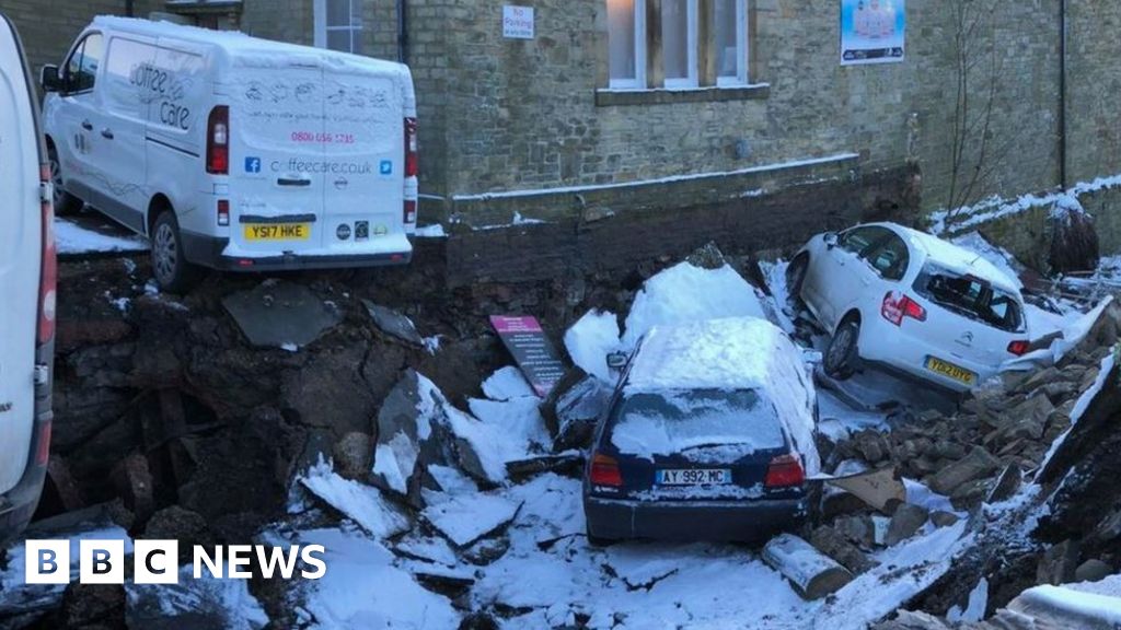 Structural failure led to Skipton bridge collapse - BBC News