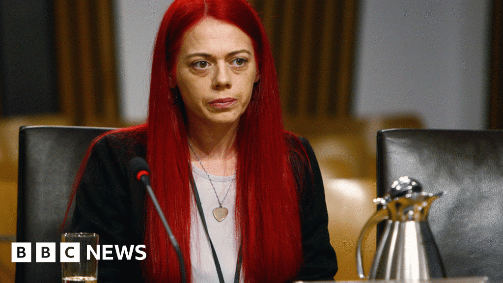 'I'm just a mum desperate to make a change' - BBC News