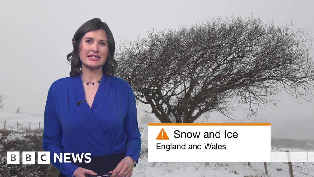 Second day of snow and ice for parts of the UK - BBC News