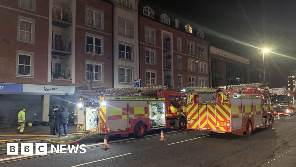 80 evacuated from Belfast apartment block due to fire - BBC News