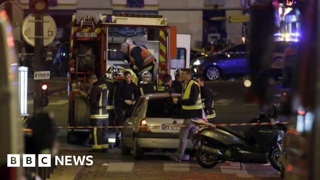 Footage shows Paris attack scenes - BBC News