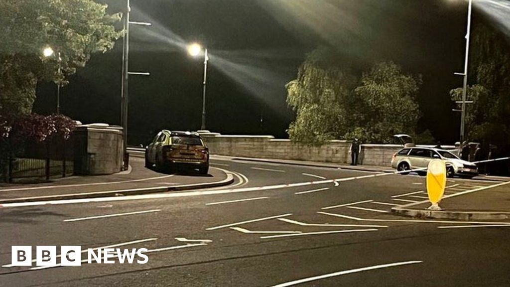 Portadown: Alert caused by suspected WW2 grenade is over - BBC News