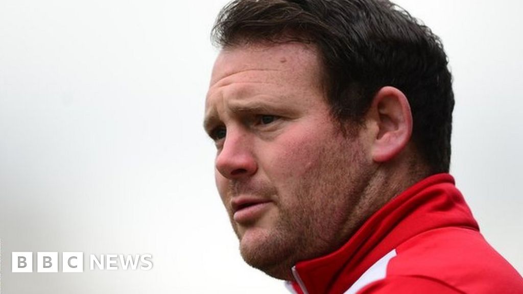 Watford coach Darren Sarll suspended over bullying claims - BBC News