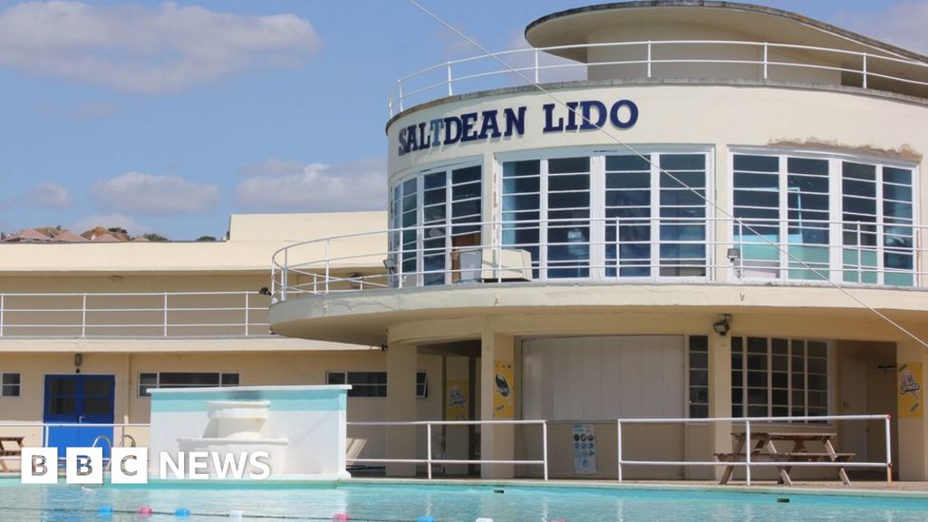 History of Britain's lidos celebrated - BBC News