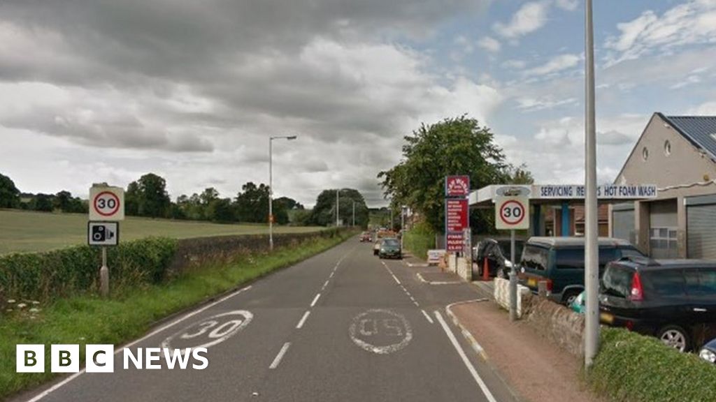 Driver caught doing double the speed limit through Kettlebridge - BBC News