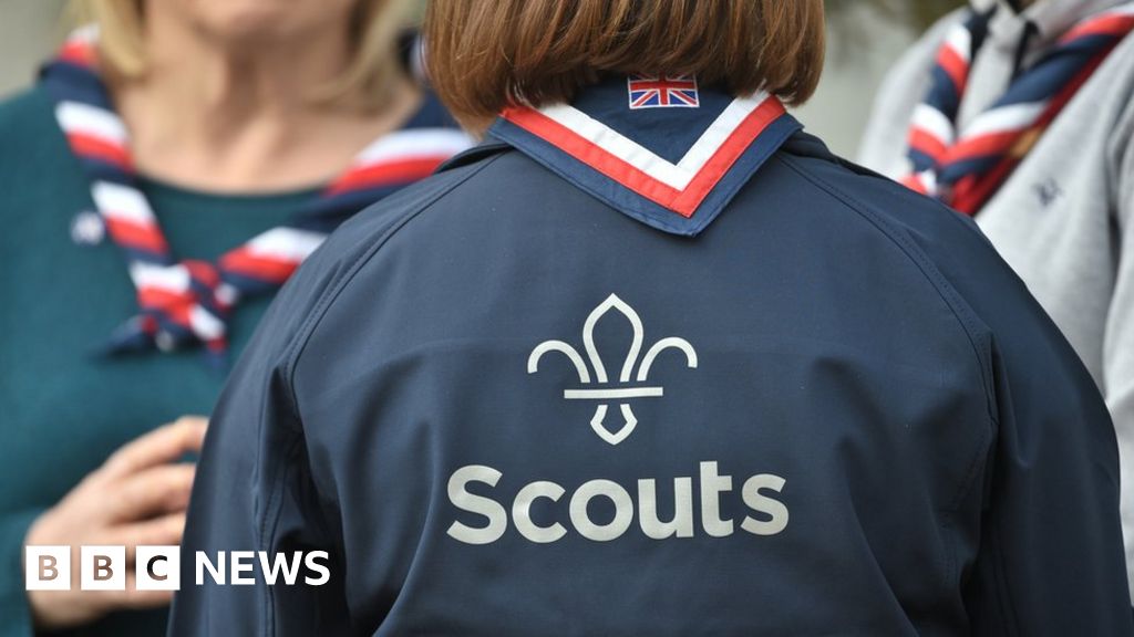 More than 60,000 waiting to join Scouts amid 'volunteer shortage' - BBC ...