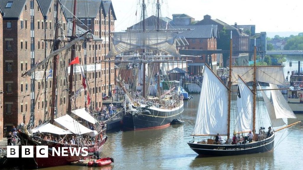 Gloucester bridge will be fixed for Tall Ships Festival - BBC News