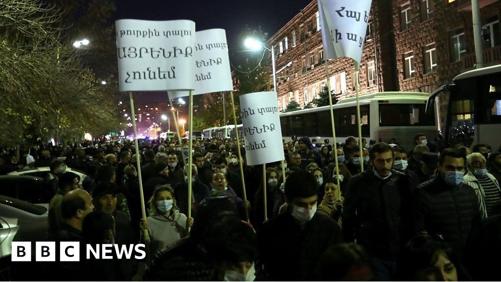 Nagorno-Karabakh: Armenian protests urge 'traitor' PM to quit