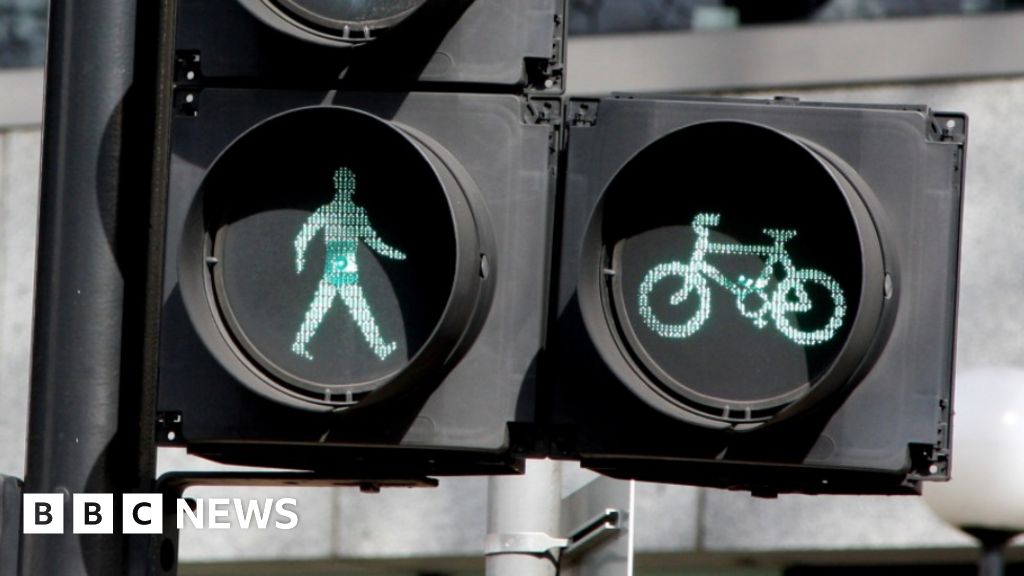 Cycling and walking schemes in Salford and Bury receive funding - BBC News
