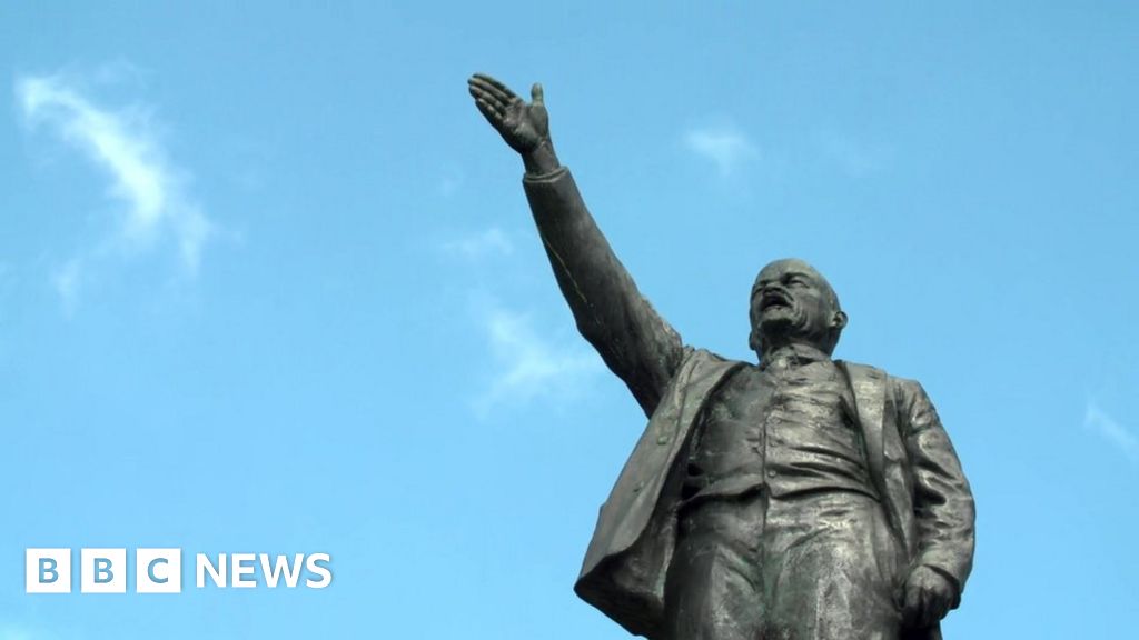 The Russians with fond memories of the USSR - BBC News