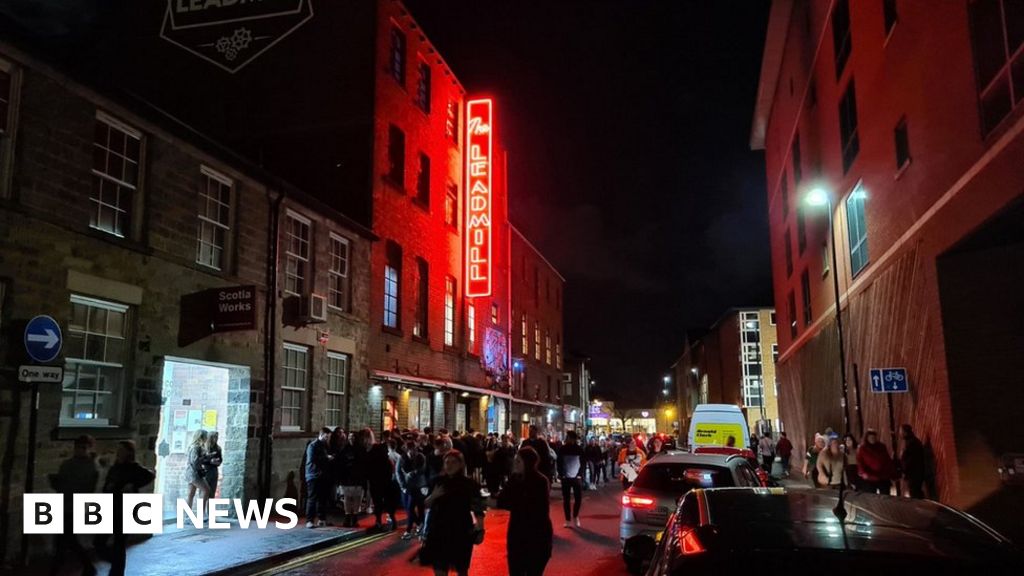 Sheffield Leadmill album celebrates club's 40th anniversary - BBC News