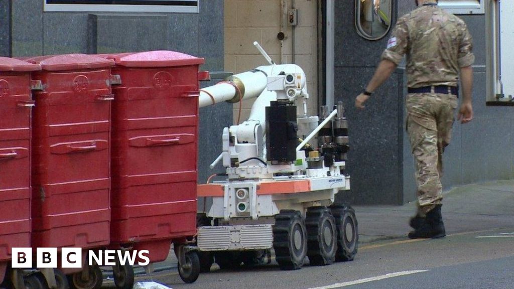 'Bomb' alert over Glasgow suspicious package ends