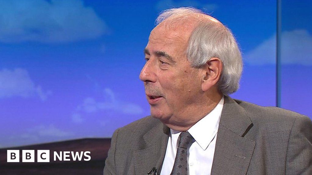 Tom Bower and Phil Collins on Tony Blair and Iraq War - BBC News
