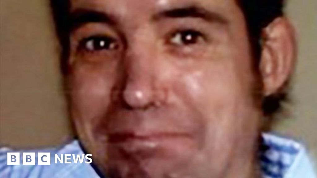 Owen Creaney murder: Stephen Hughes 'unaware' of fatal injuries - BBC News