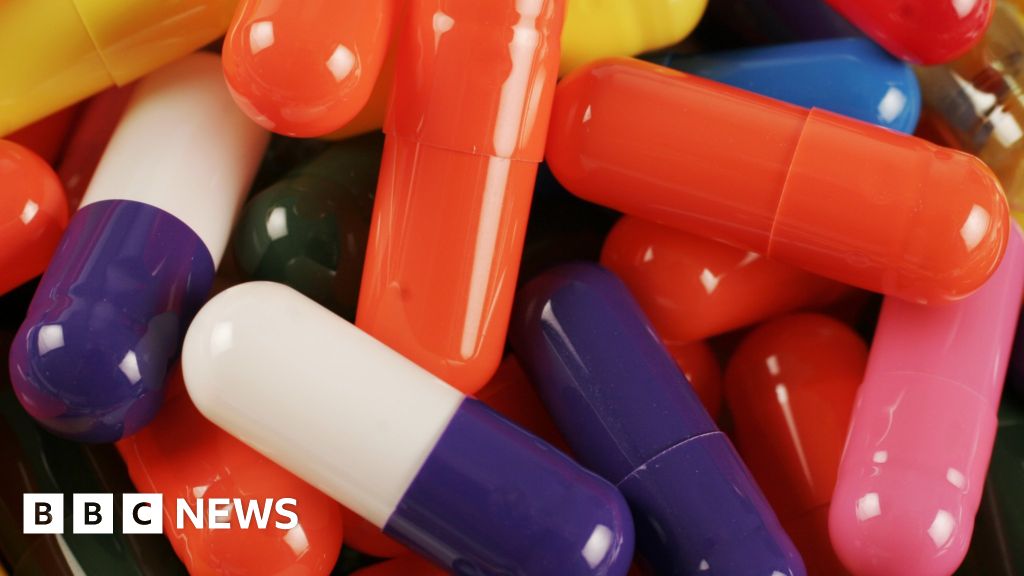 Could artificial intelligence help treat brain cancer? - BBC News