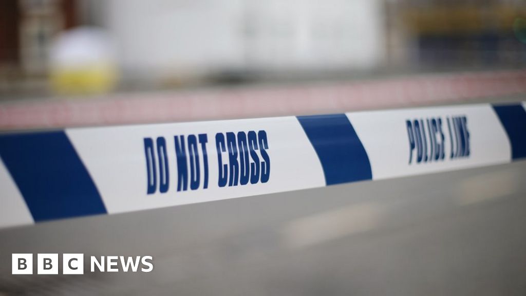 Police errors in case of collapsed man who later died - BBC News