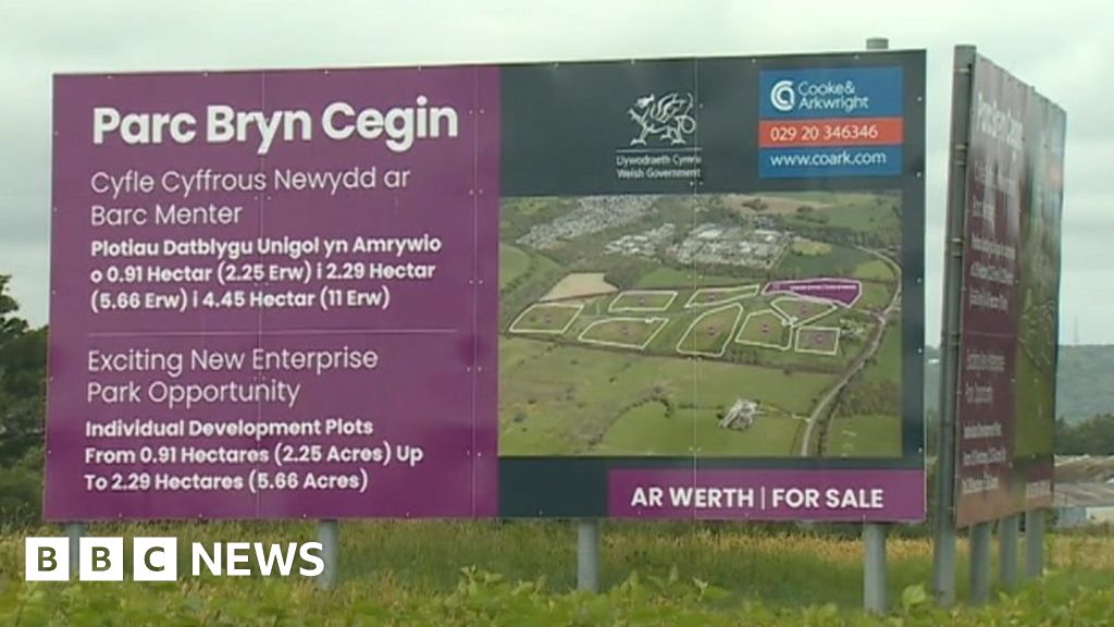 Bryn Cegin: Bangor site will finally see work - but no jobs - BBC News