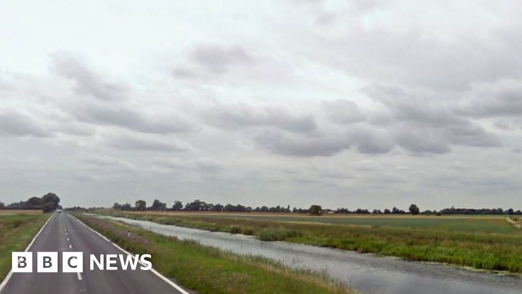 Sixteen Foot Bank death: Man found drowned fiancee's car in ditch - BBC ...