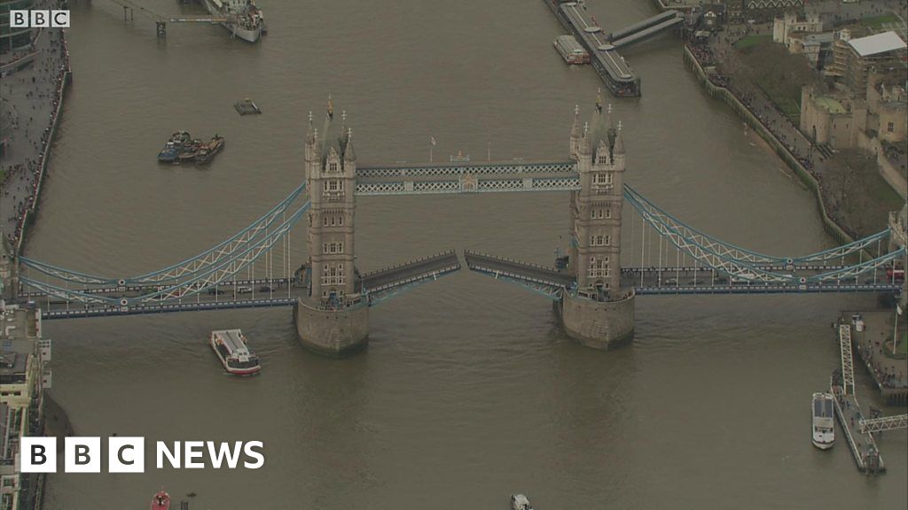 Tower Bridge to close for three months - what you need to know - BBC News