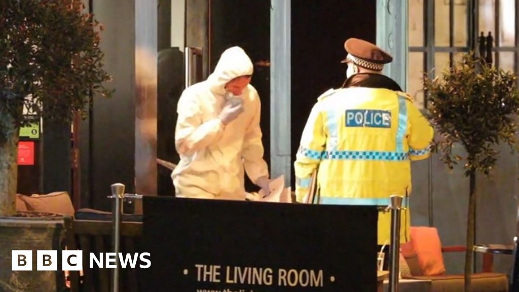 Shots fired at Manchester bar The Living Room - BBC News