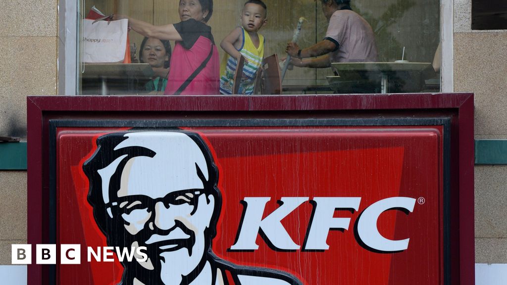 Fast food giant Yum Brands suffers ahead of China spin-off - BBC News