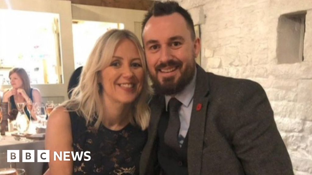 Manchester Arena attack: Survivor Martin Hibbert defies diagnosis - BBC ...