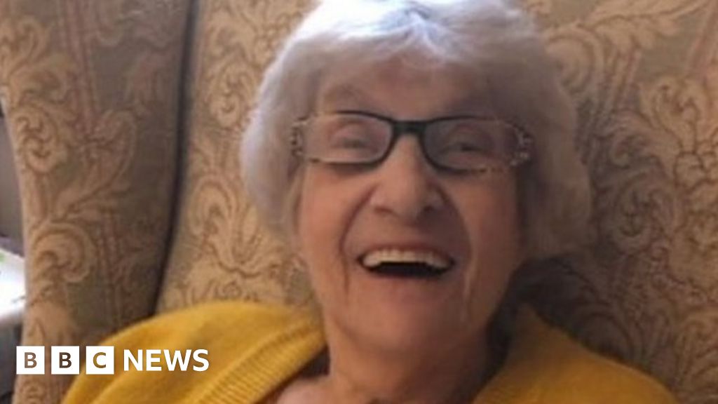 M11 death: Ambulance service ban extended after grandmother's death