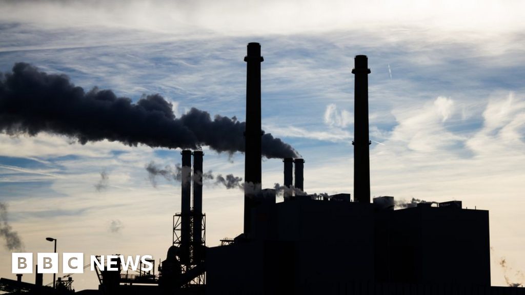 Climate talks: Mind the emissions gap - BBC News