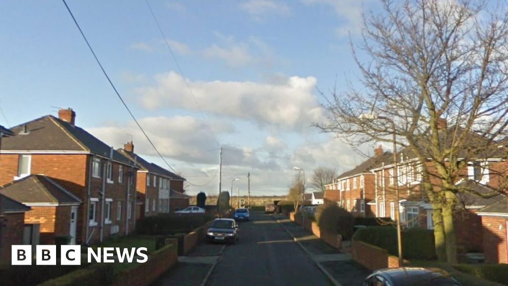 Murder arrest after body found in Ashington - BBC News