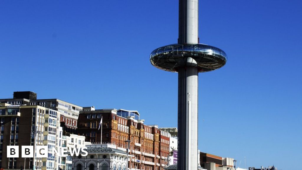 Brighton councillors back new i360 debt recovery plan - BBC News
