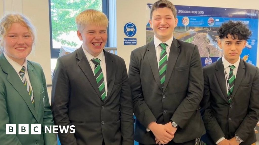 The Blyth school aiming to stop engineers leaving the area - BBC News