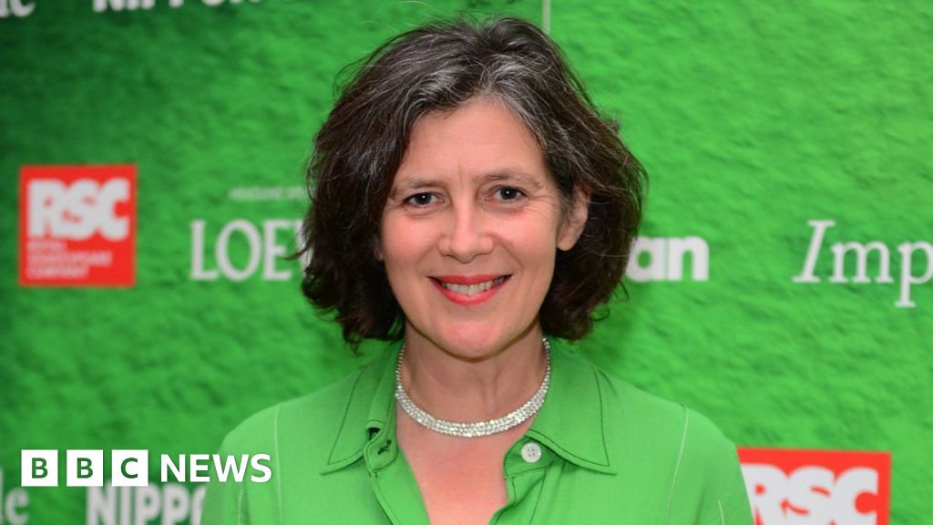 RSC to open The Other Place theatre as warm hub - BBC News