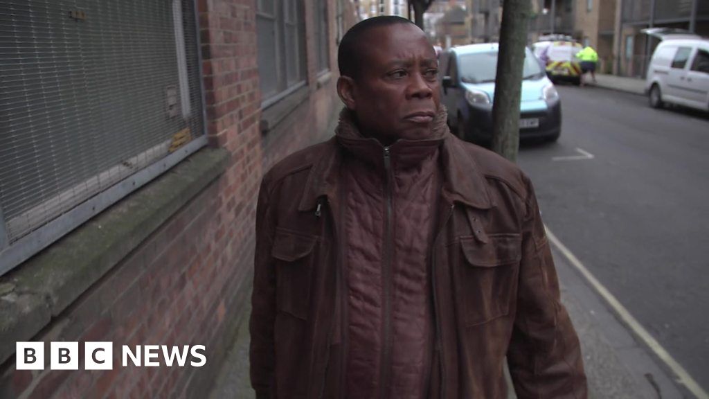 Prince Fosu: Father's anguish over detention centre death - BBC News