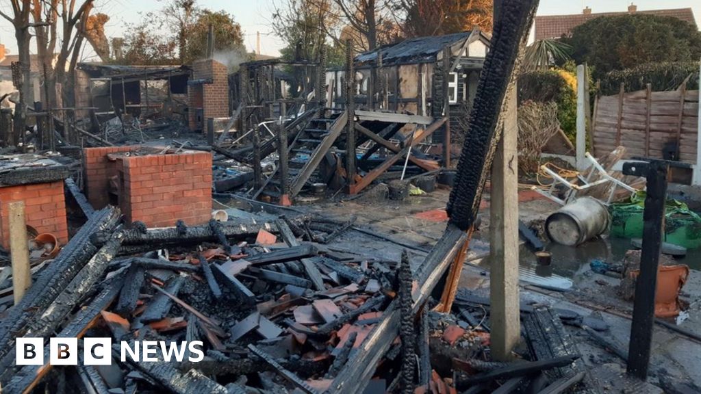 Wickford gardens and outbuildings destroyed by fire